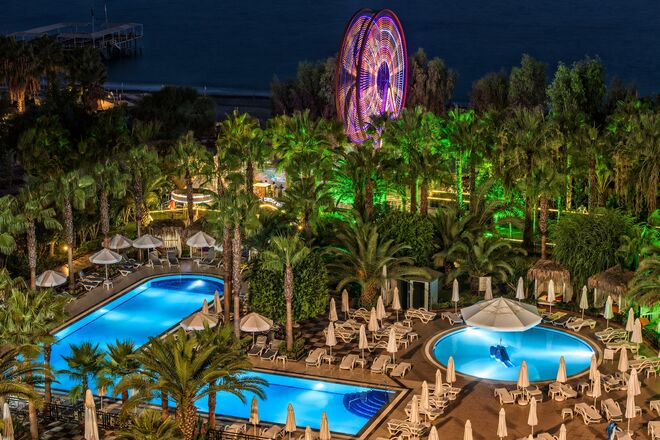 Delphin Deluxe Resort Fiyatları - MNG Turizm
